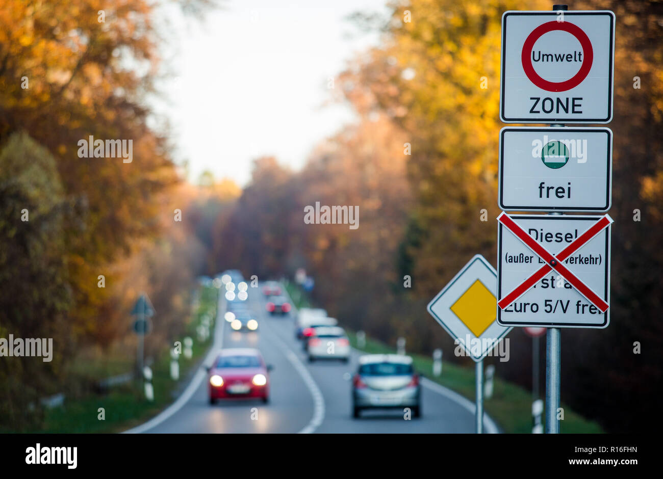 Stuttgart, Germany. 09th Nov, 2018. Signs on a road point to planned ...