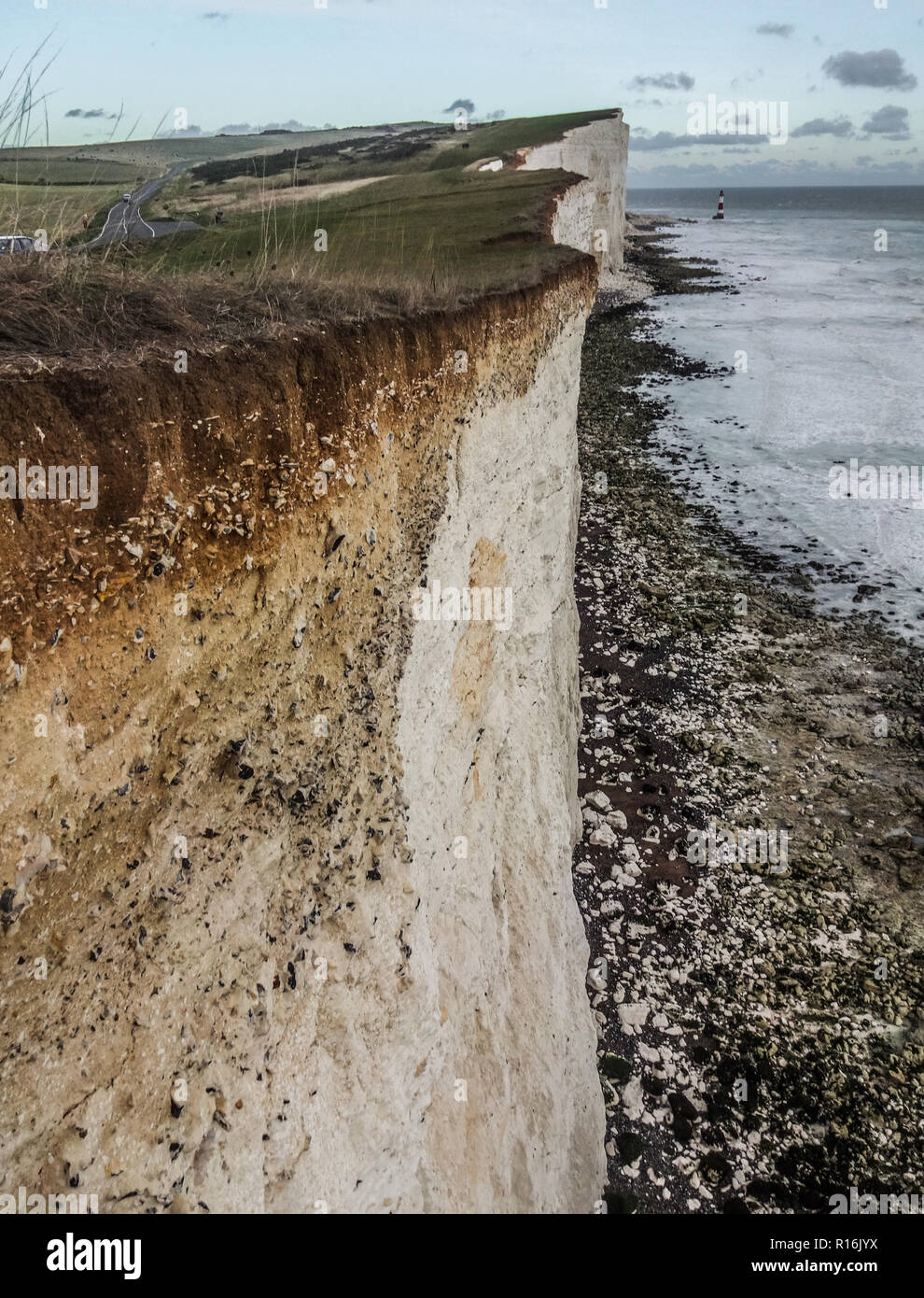 Undercutting hi-res stock photography and images - Alamy