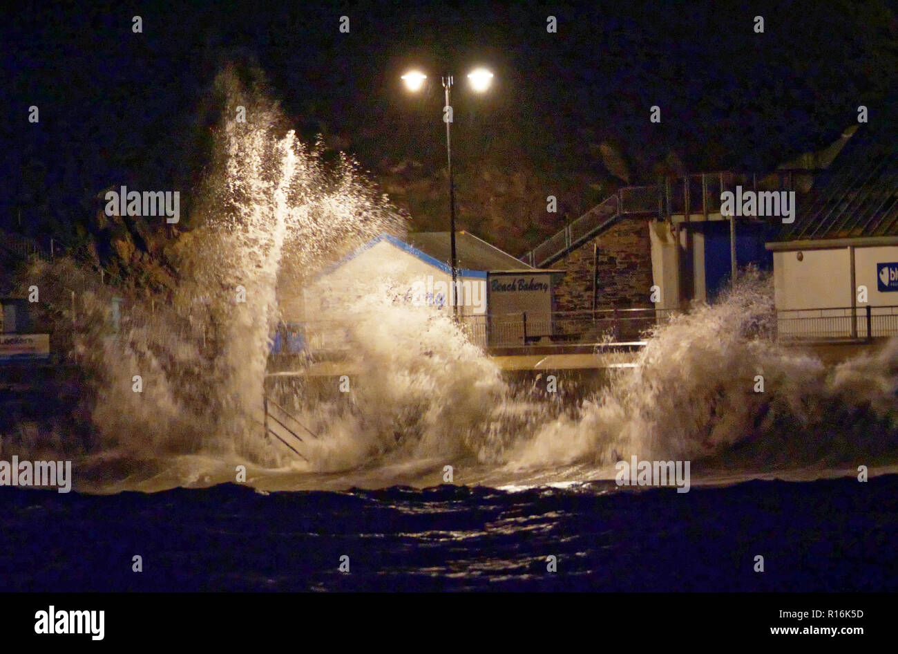 Newquay, Cornwall, UK. 9th Nov, 2018. UK Weather. Storms hit West ...