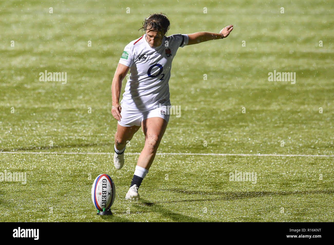 London, UK. 09th Nov, 2018. England's Taty Daley-McLean takes a ...