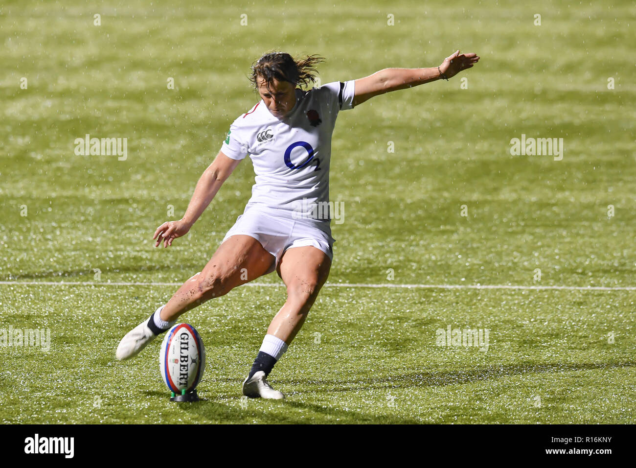 London, UK. 09th Nov, 2018. England's Taty Daley-McLean takes a ...