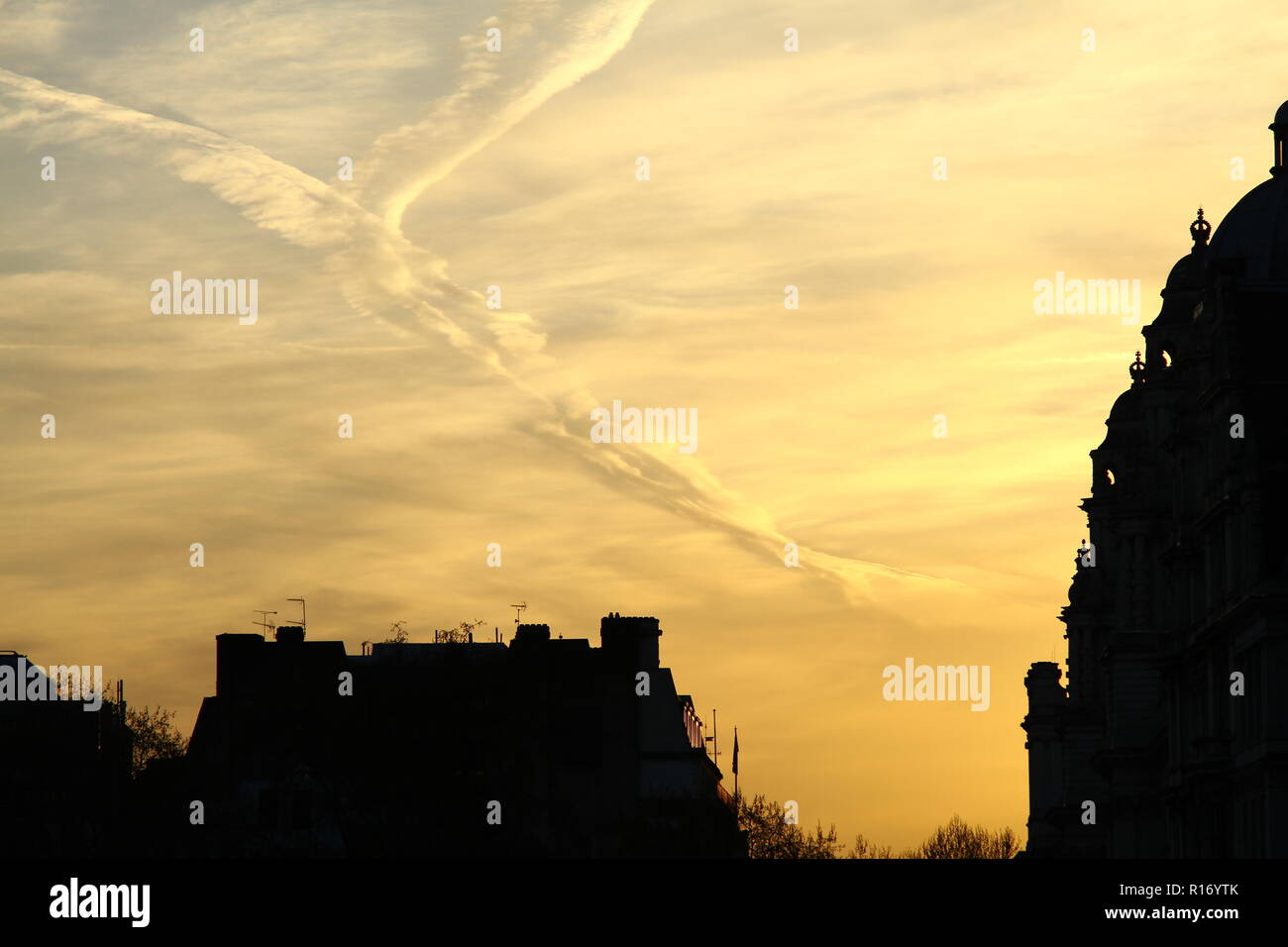 Air traffic pollution hi-res stock photography and images - Alamy