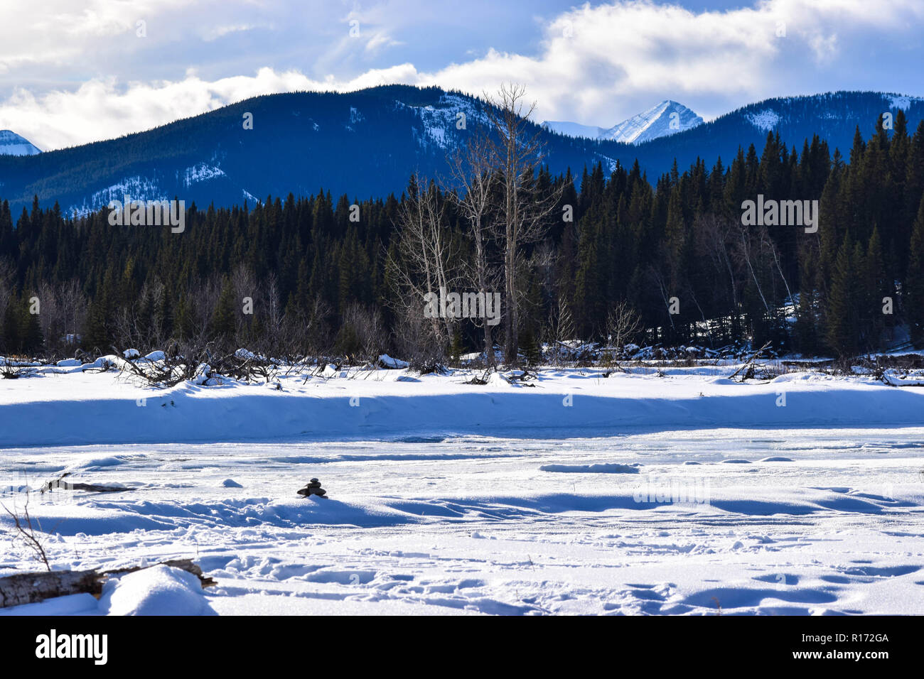 winter scene in Kananaskis country in the mountains of Alberta Stock ...