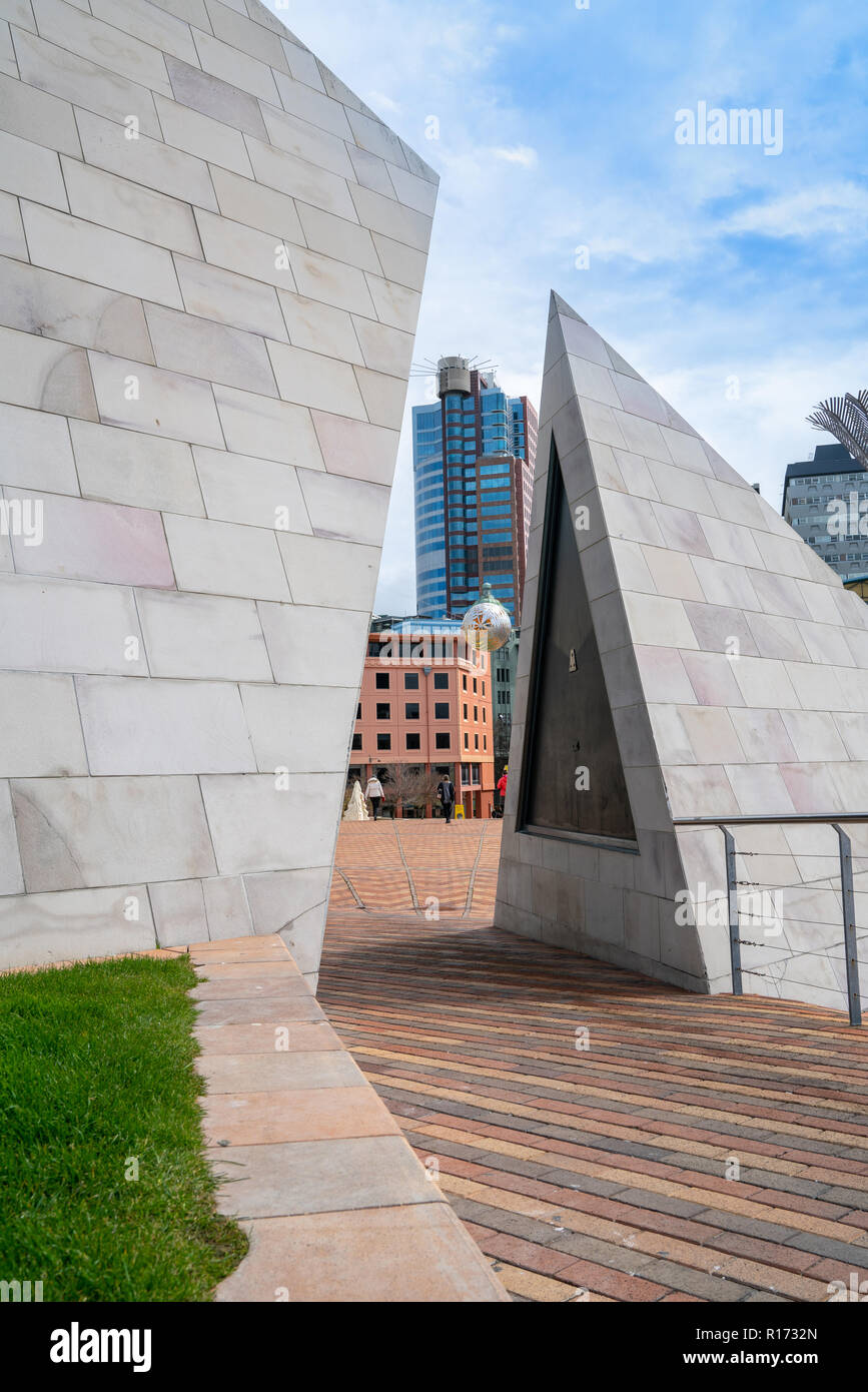 Split pyramid hi-res stock photography and images - Alamy