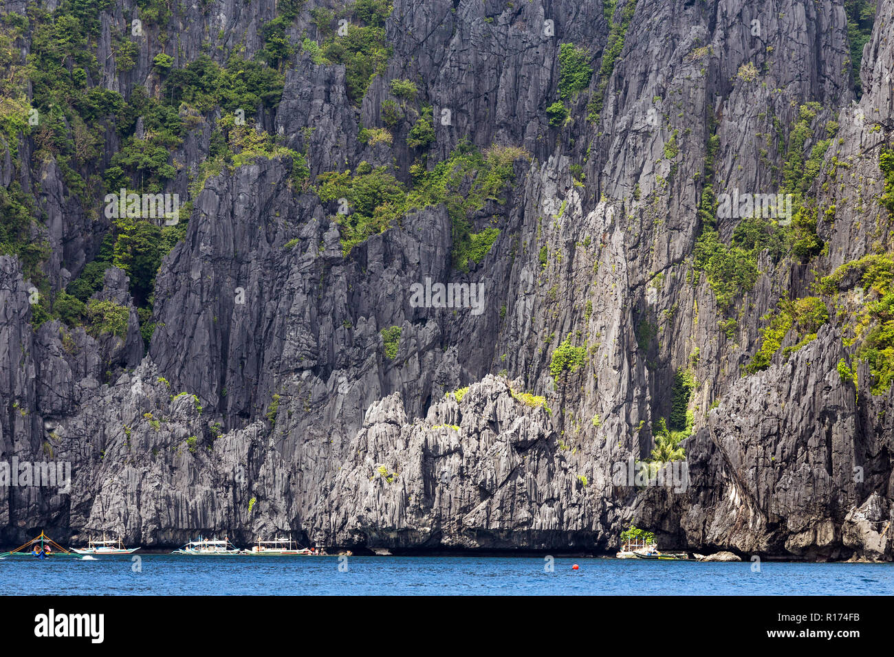 Huge limestone cliff in Palawan, Philippines Stock Photo - Alamy