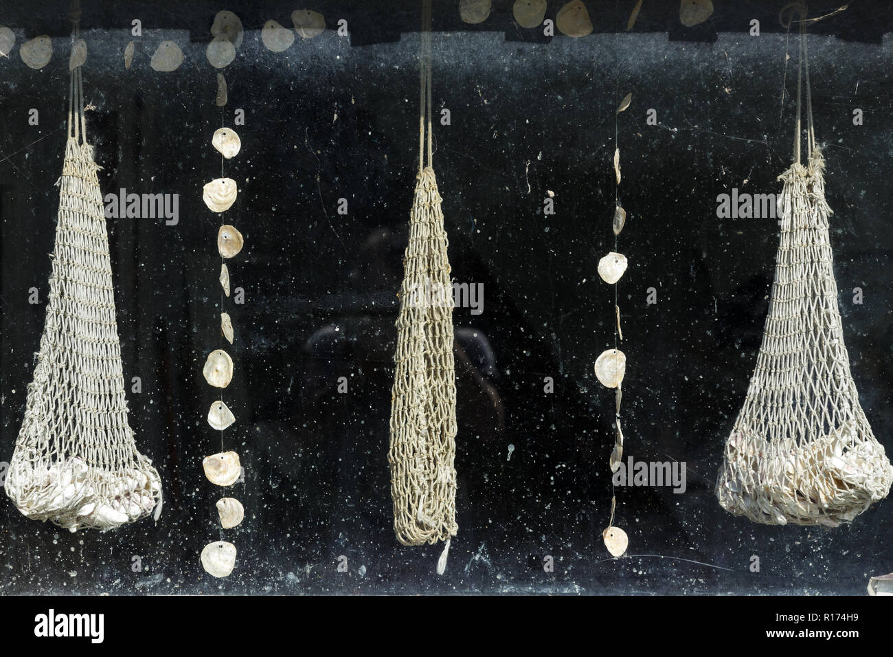 Fish net restaurant hi-res stock photography and images - Alamy