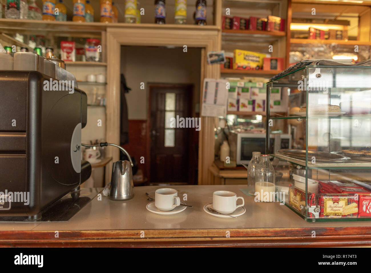 Italian cafes 1950s hi-res stock photography and images - Alamy