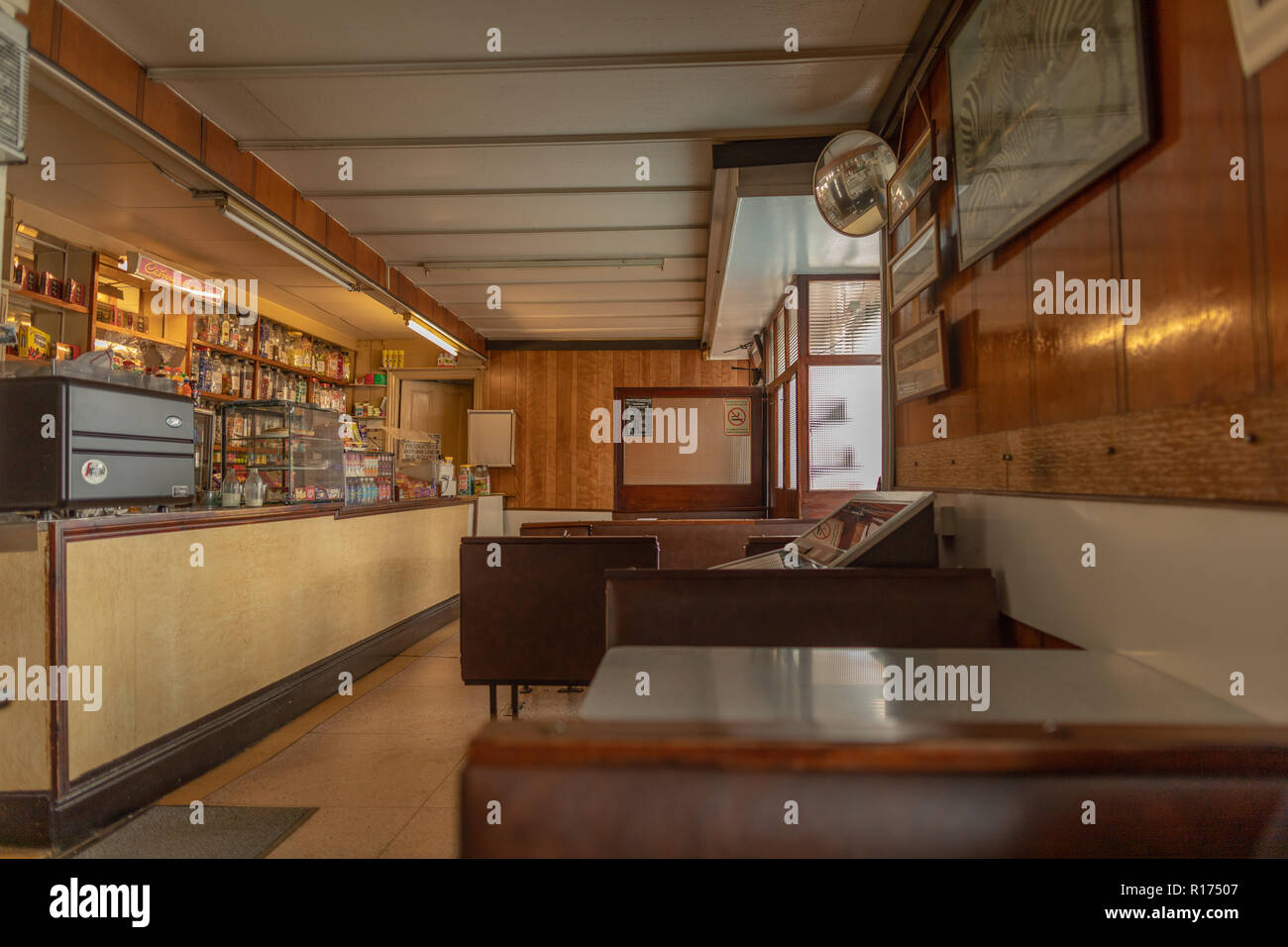 1950s coffee shop interior hi-res stock photography and images - Alamy