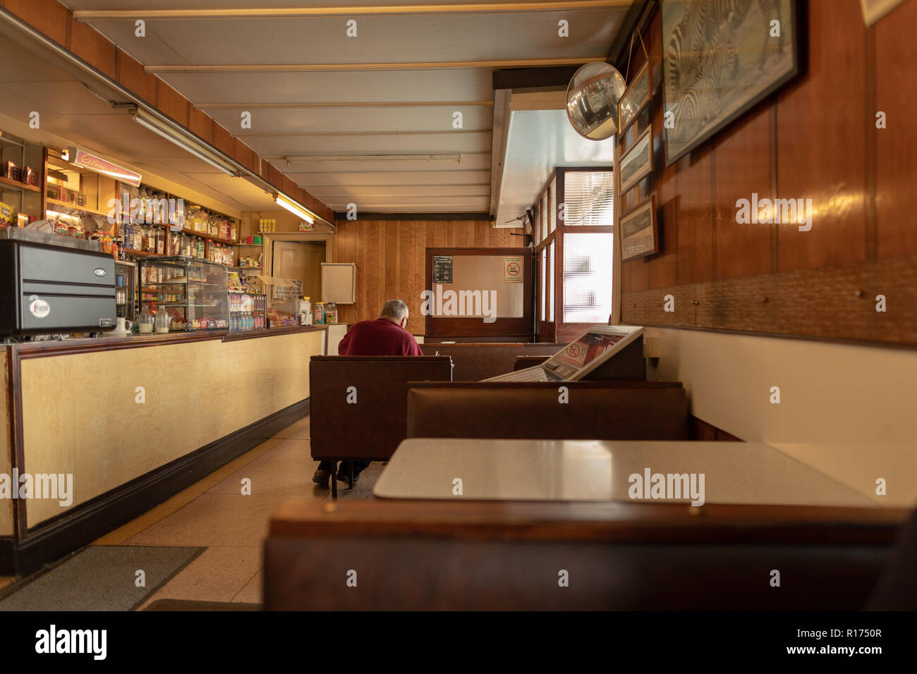 1950s coffee shop interior hi-res stock photography and images - Alamy