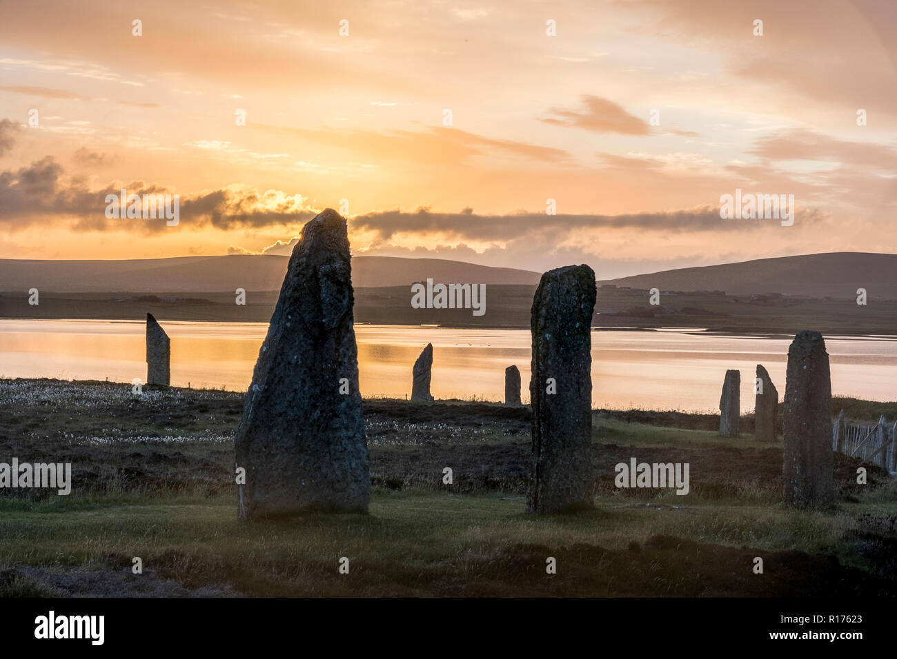 ring of brodgar neolithic standing stones, stone circle Stock Photo - Alamy