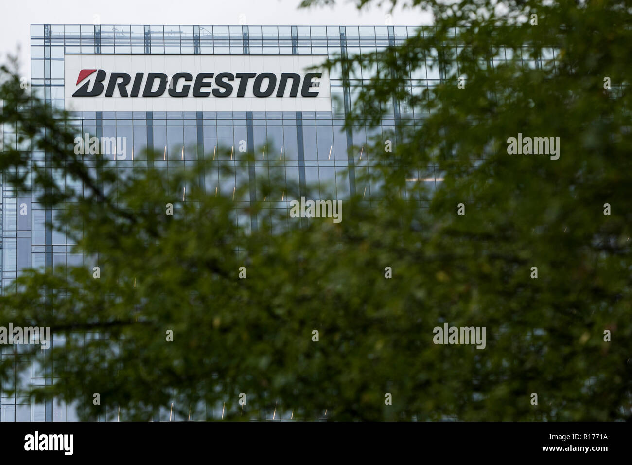 Bridgestone logo hi-res stock photography and images - Alamy