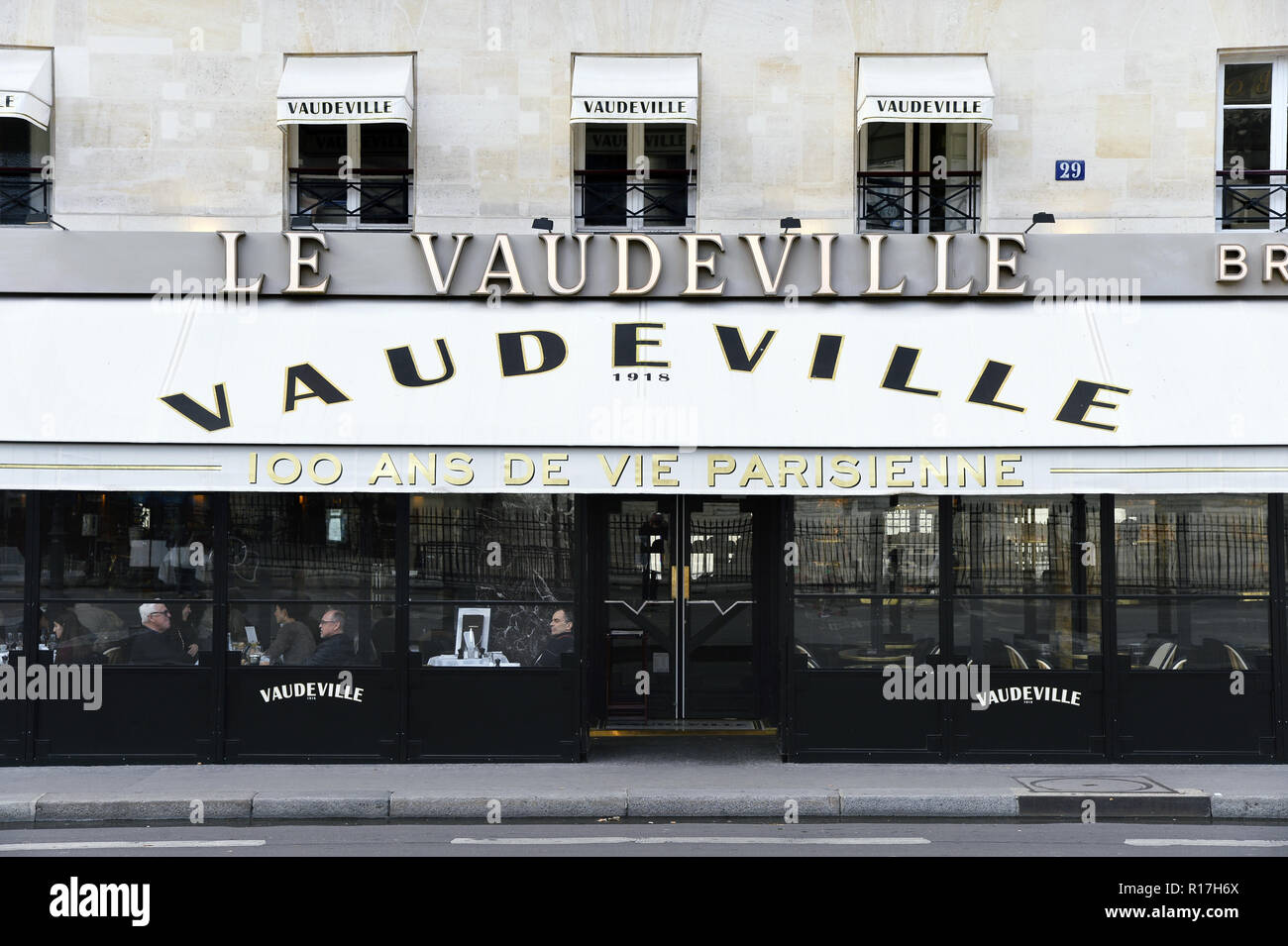 Le ban hi-res stock photography and images - Alamy