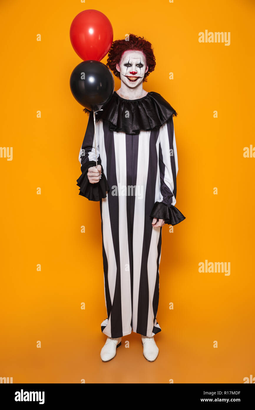 Clown full length creepy hi-res stock photography and images - Alamy