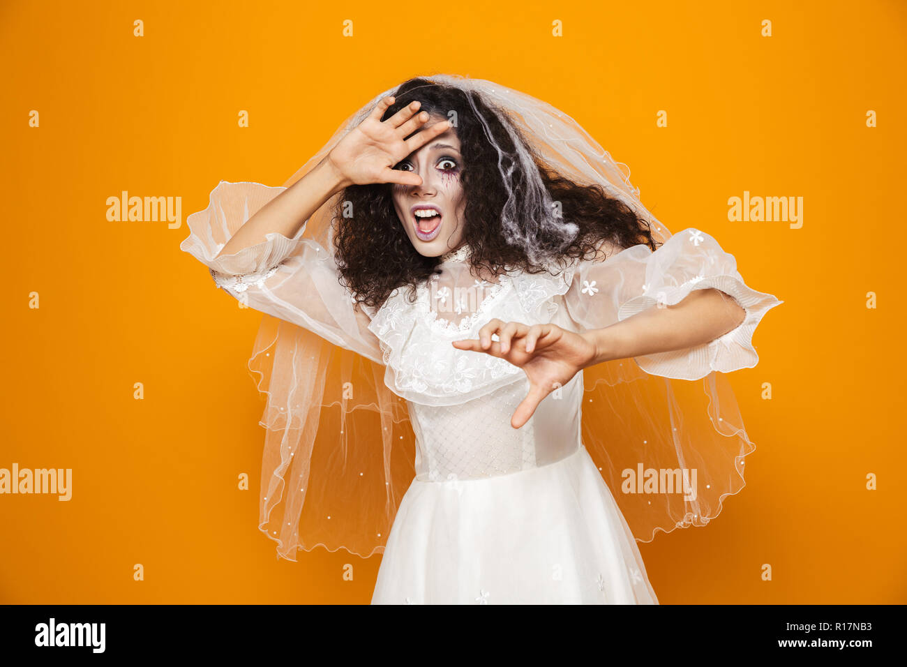 Woman zombie hi-res stock photography and images - Alamy