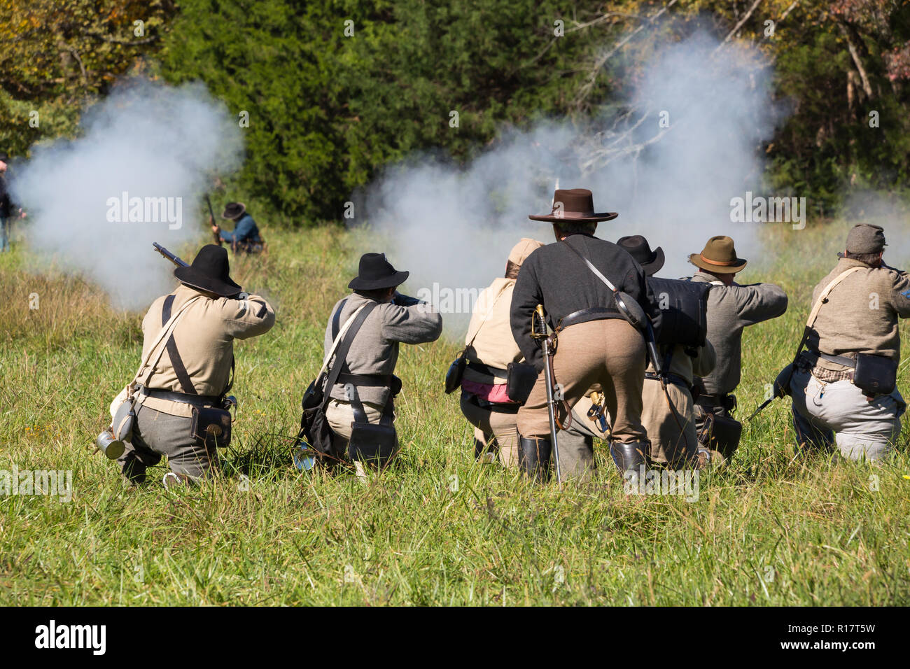 Confederate uniforms hi-res stock photography and images - Alamy