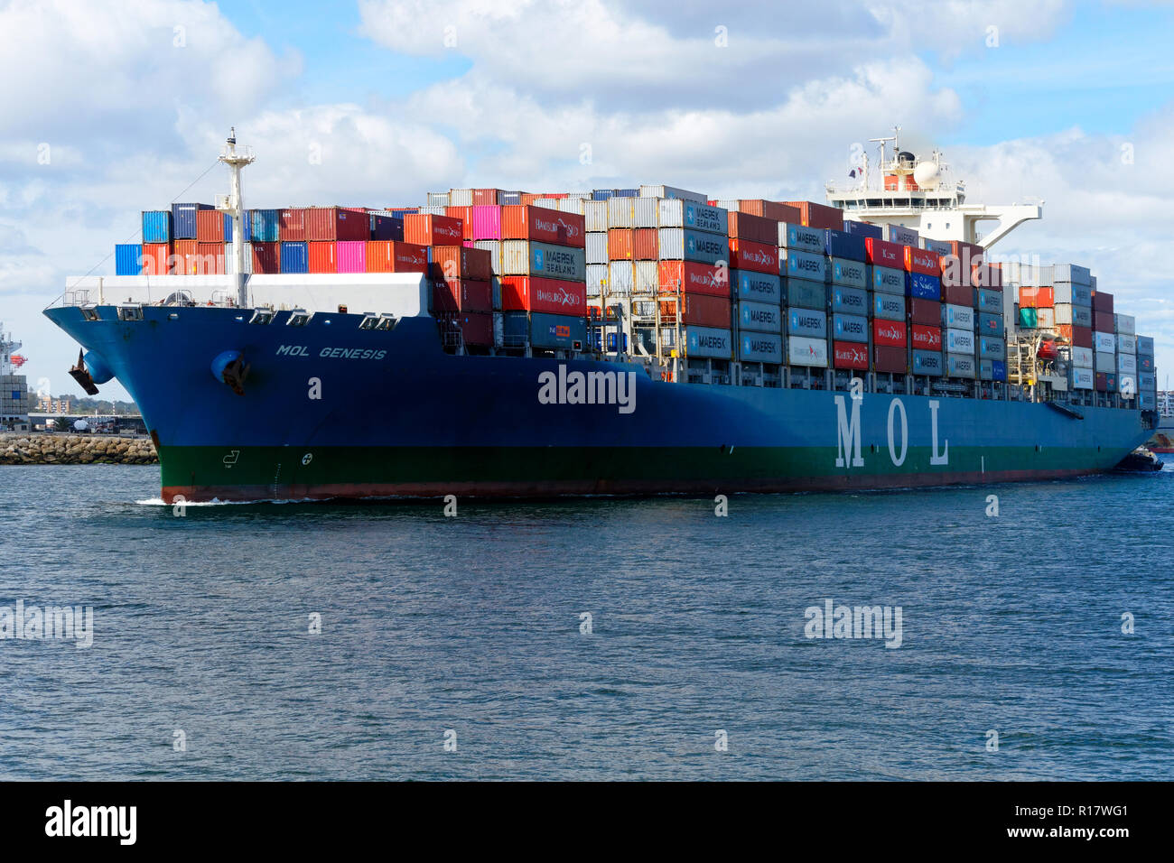 Container ship Mol Genesis in Fremantle harbour, Fremantle, Western ...