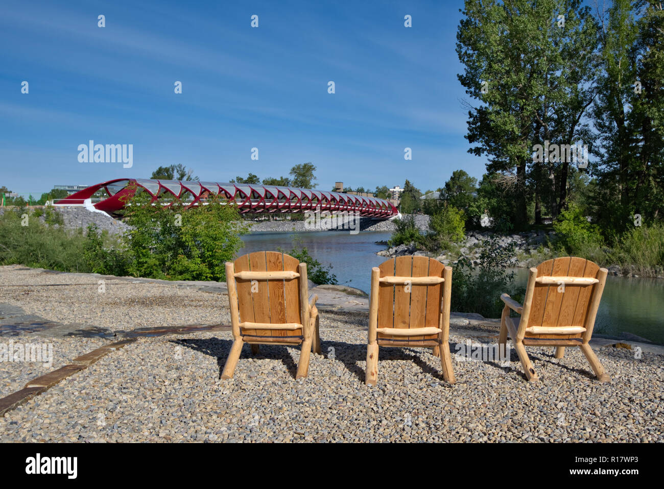 Tubular bridge hi-res stock photography and images - Alamy