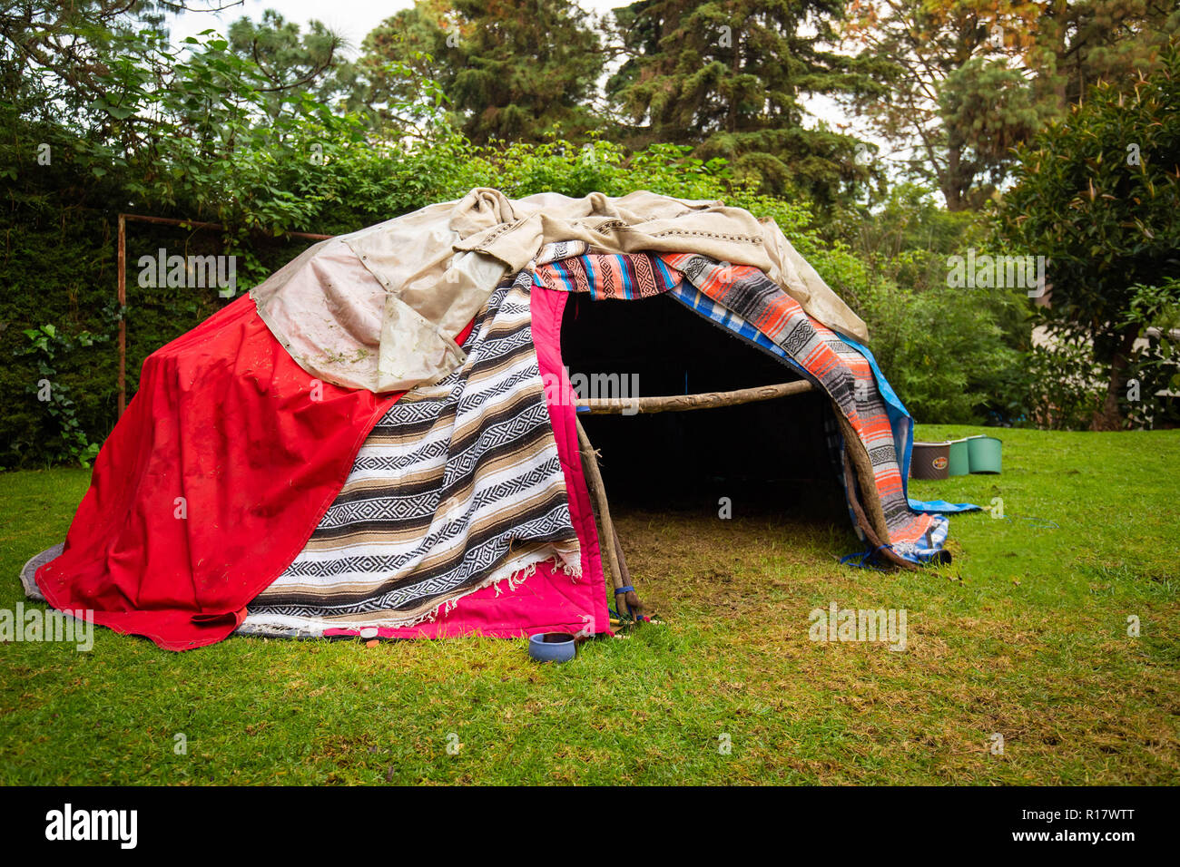 Sweat lodge hi-res stock photography and images - Alamy