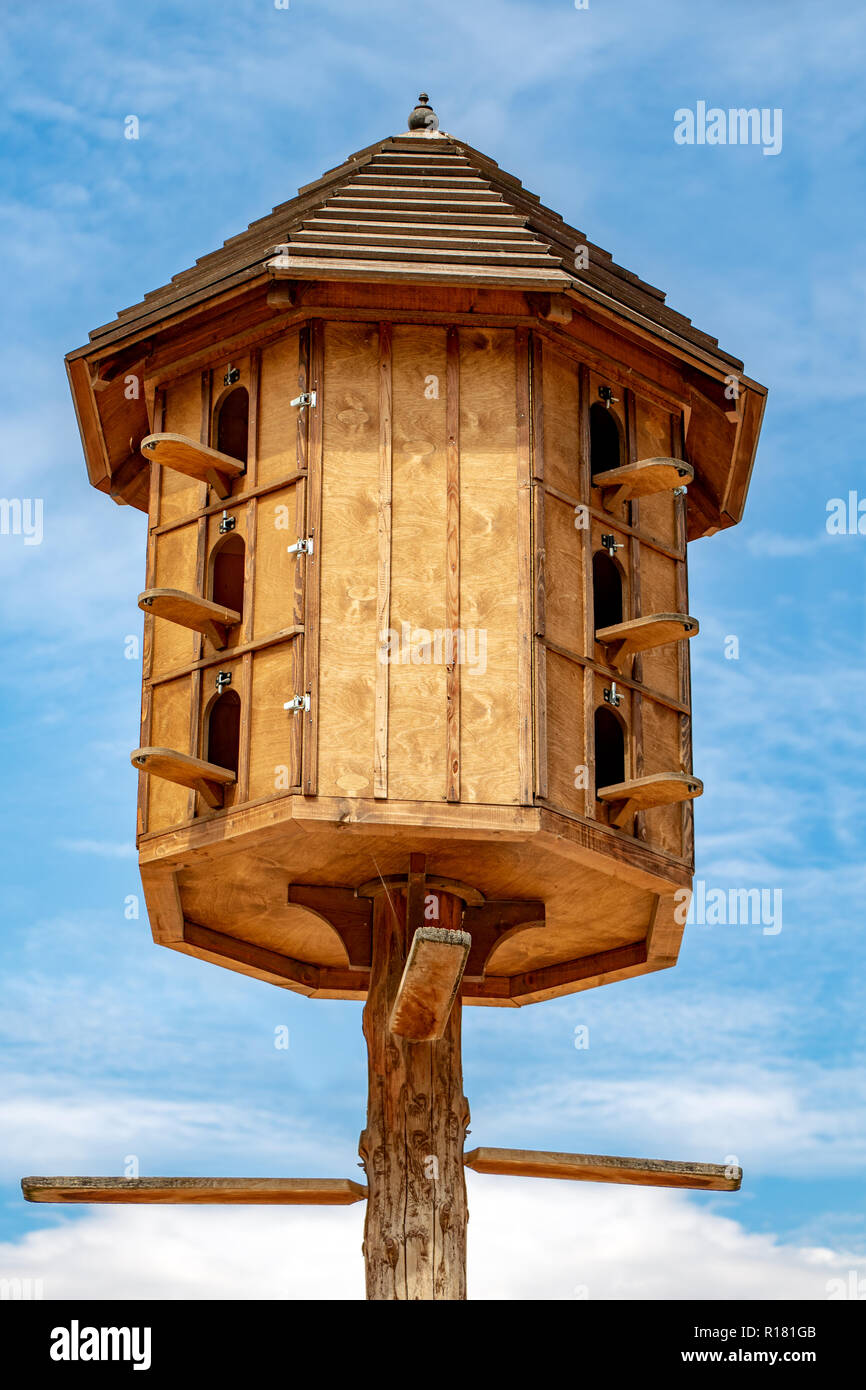 Dove house dovecot hi-res stock photography and images - Alamy