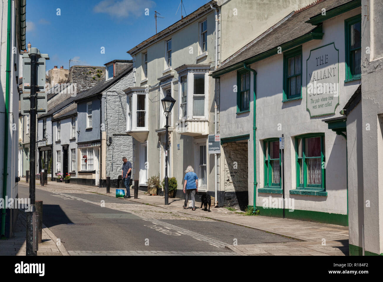 28 May 2018: Buckfastleigh, Devon UK - Fore Street, with the Valiant ...