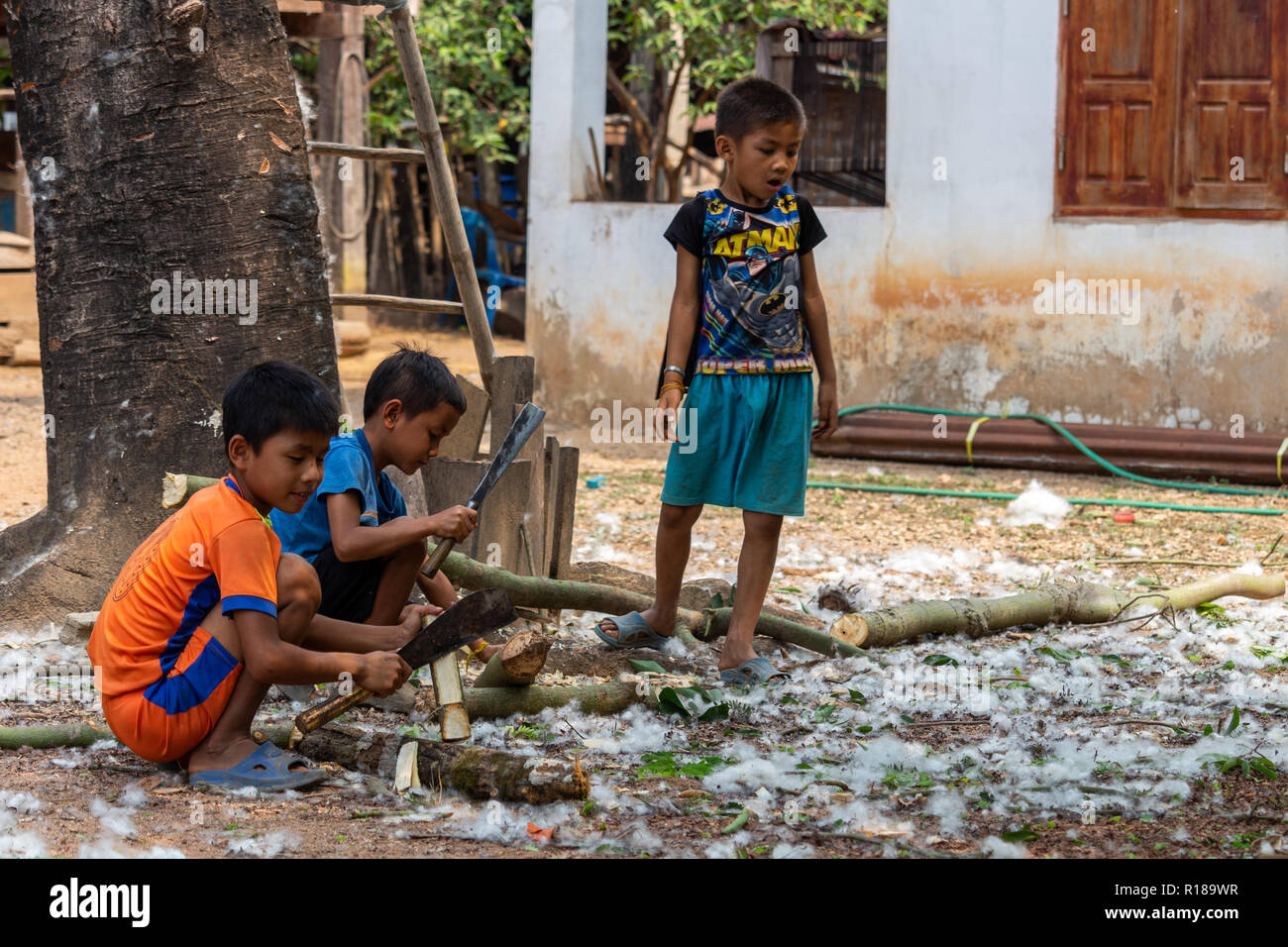 Kid labourer hi-res stock photography and images - Alamy