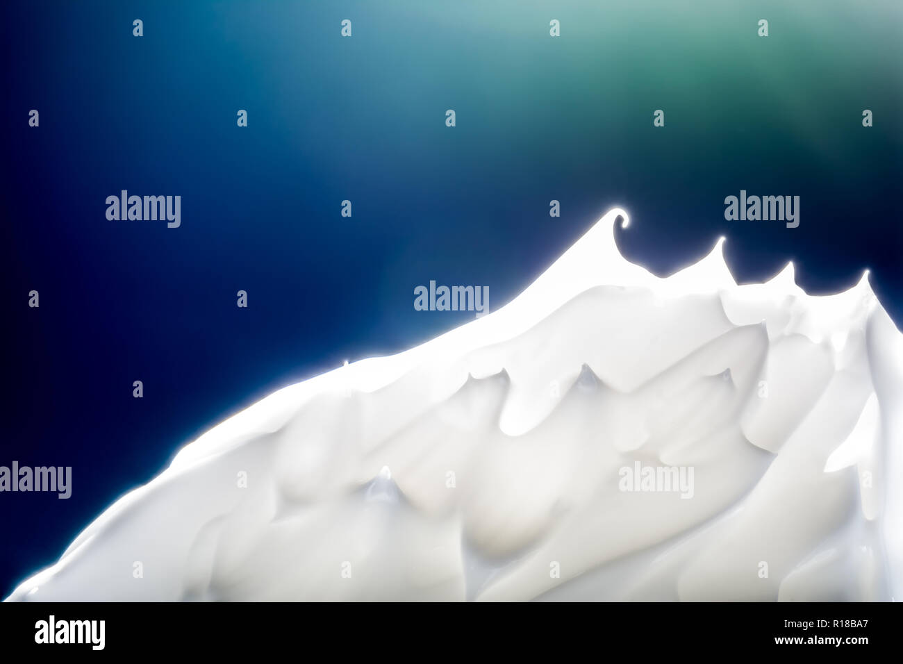 White shiny cream texture hi-res stock photography and images - Alamy