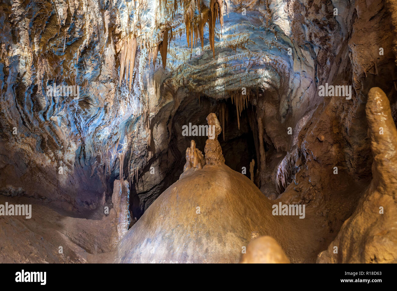 Cave Shapes High Resolution Stock Photography and Images - Alamy