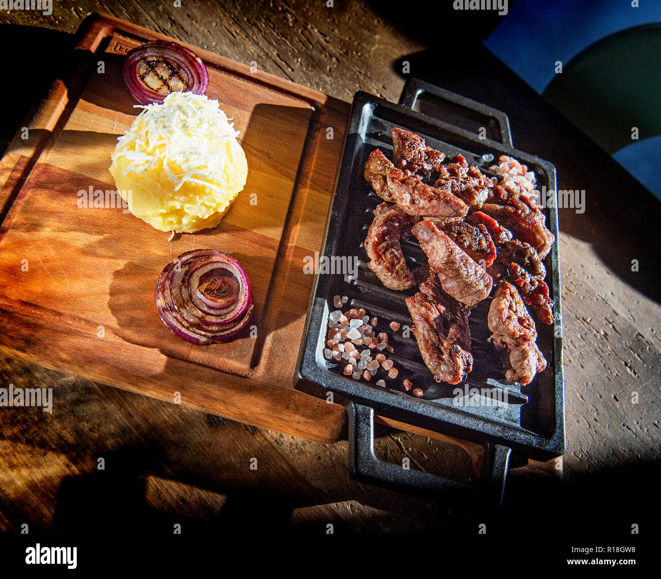 tomahawk plating, steak sliced grilled beef barbecue striploin and ...