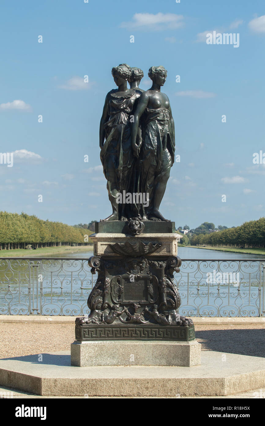 Three Graces Statue near the Long Water at Hampton Court Palace, East ...
