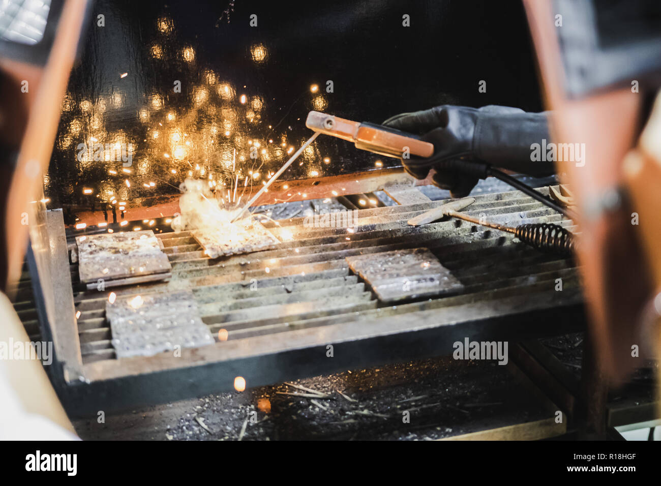 Welding class hi-res stock photography and images - Alamy
