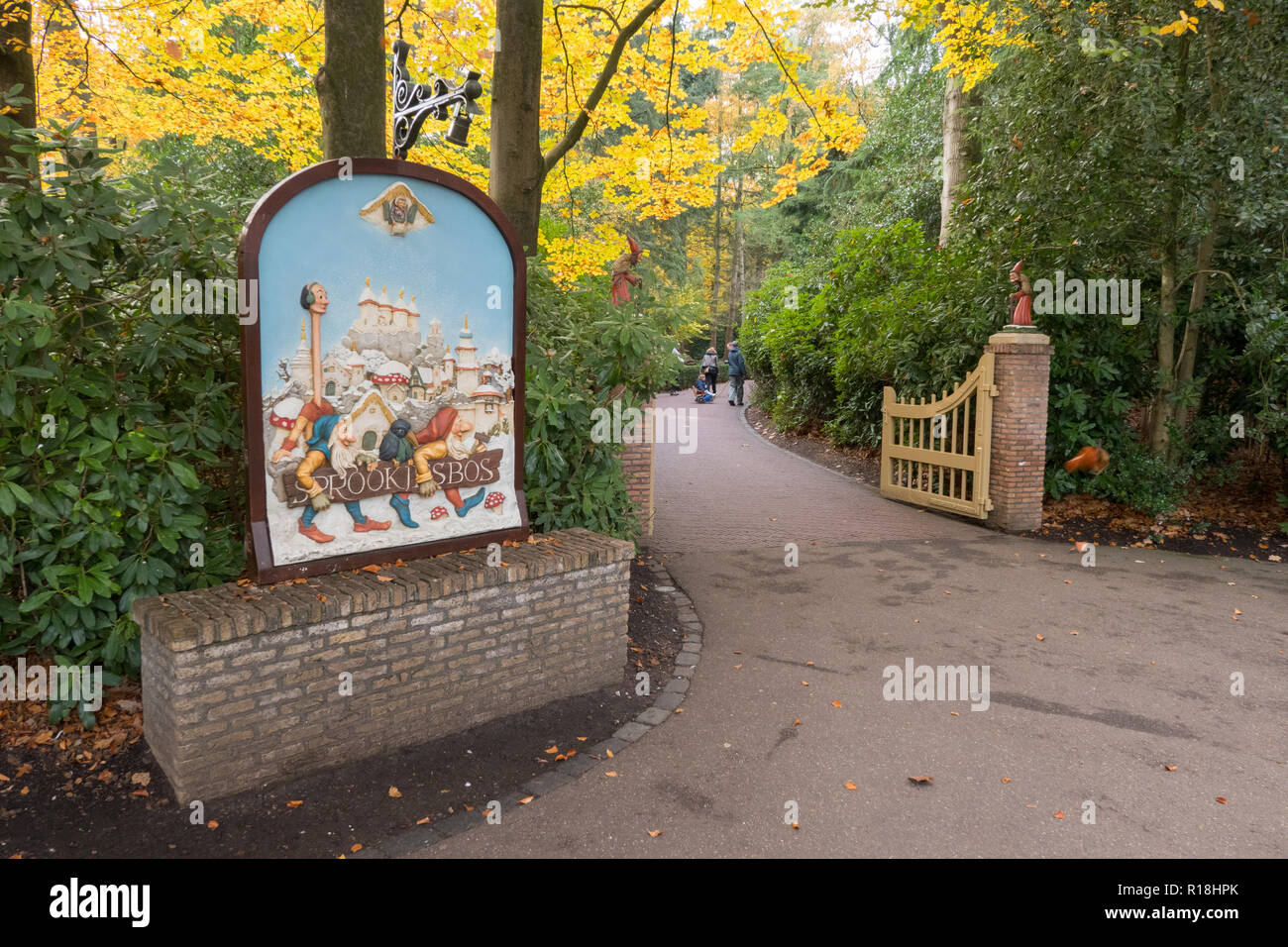 Entrance to the fairytale forest ( Sprookjesbos ) in Efteling amusement ...