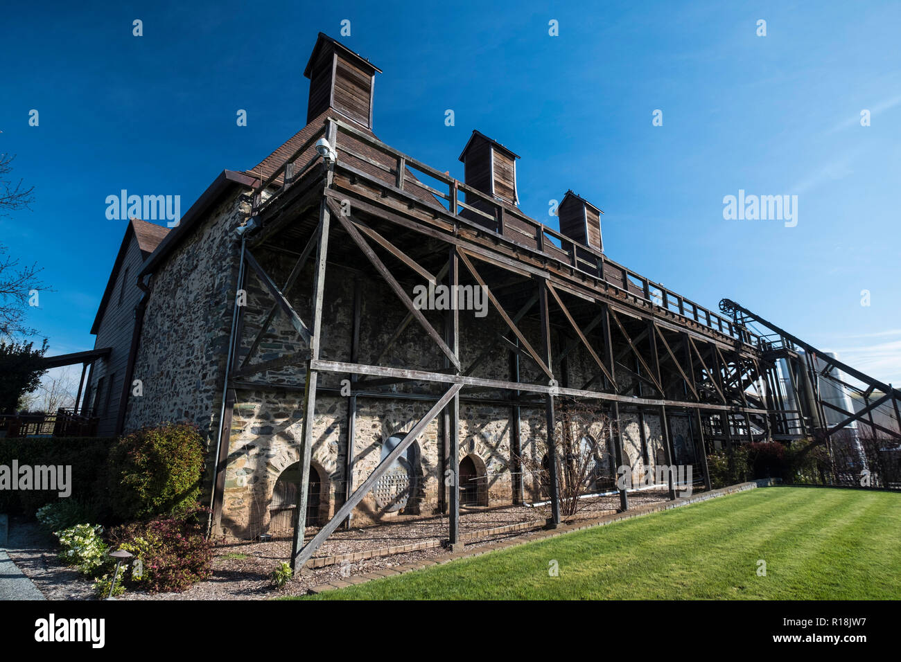 Landmark Vineyards' Hop Kiln Winery, Russian River Valley, Sonoma, CA ...