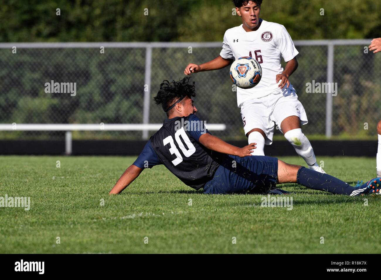 Soccer tackle hi-res stock photography and images - Alamy