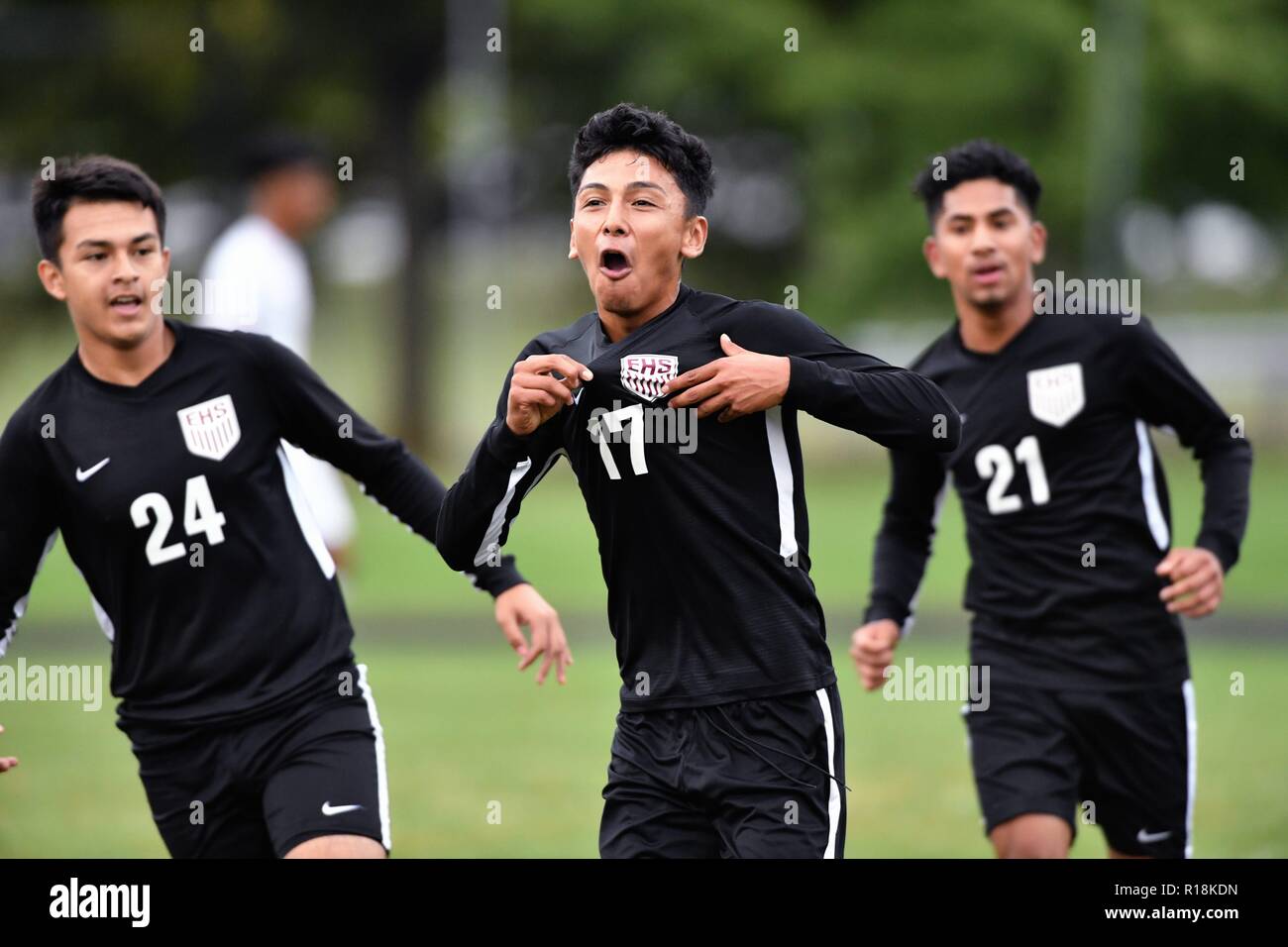 Sport football scoring celebrating hi-res stock photography and images ...
