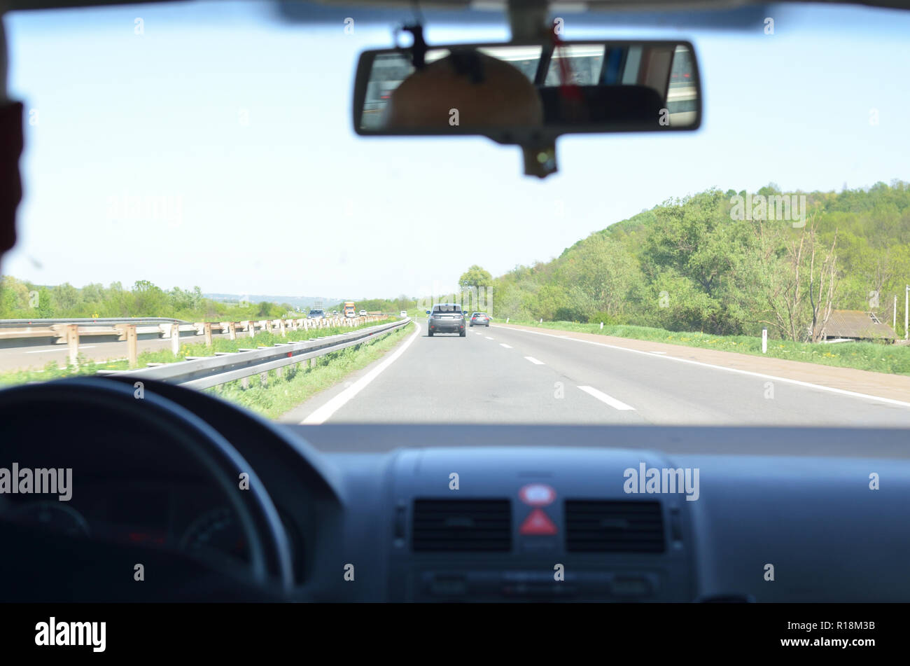 Driving direction vehicles hi-res stock photography and images - Alamy