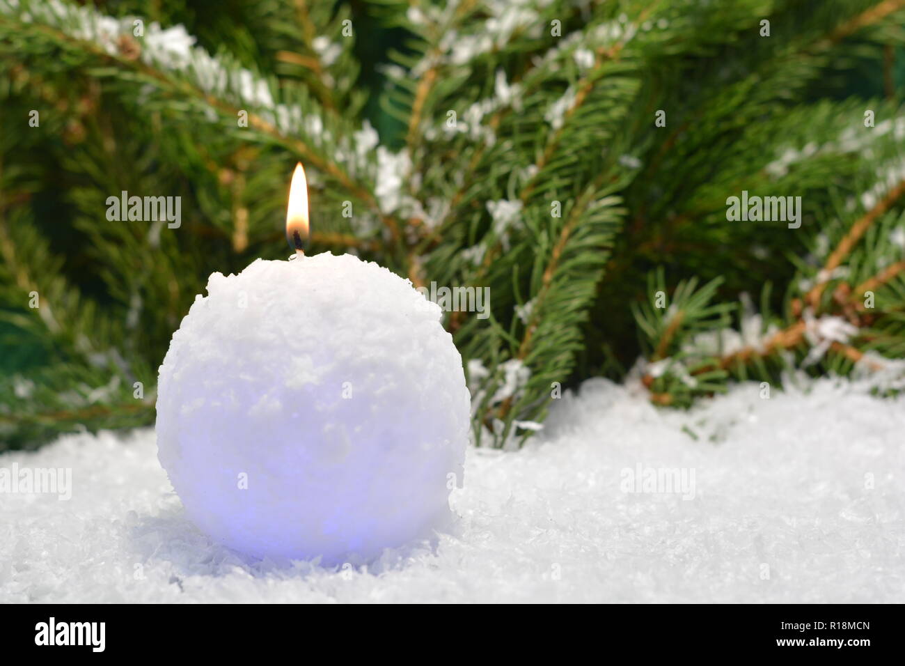 Advent schnee hi-res stock photography and images - Alamy