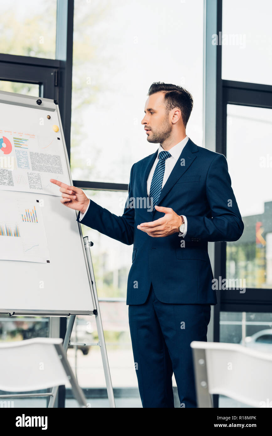 Lecturer and educator hi-res stock photography and images - Alamy