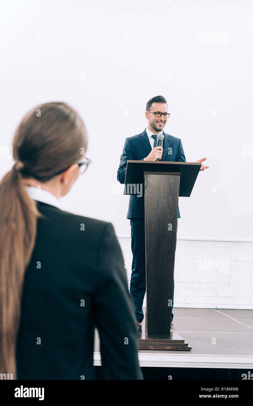 Speaker talking hi-res stock photography and images - Alamy