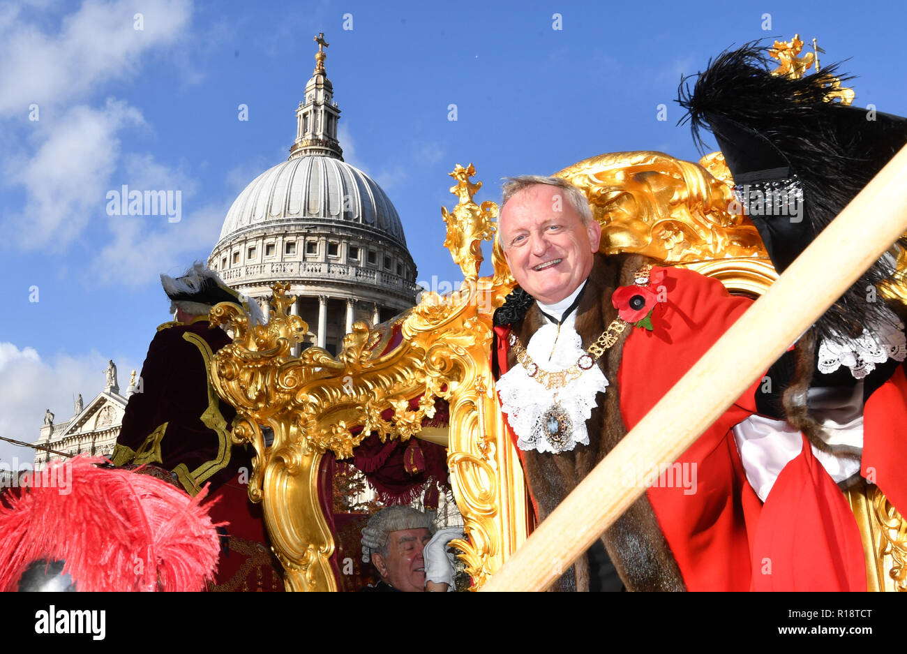 Lord mayor of london peter estlin hi-res stock photography and images ...