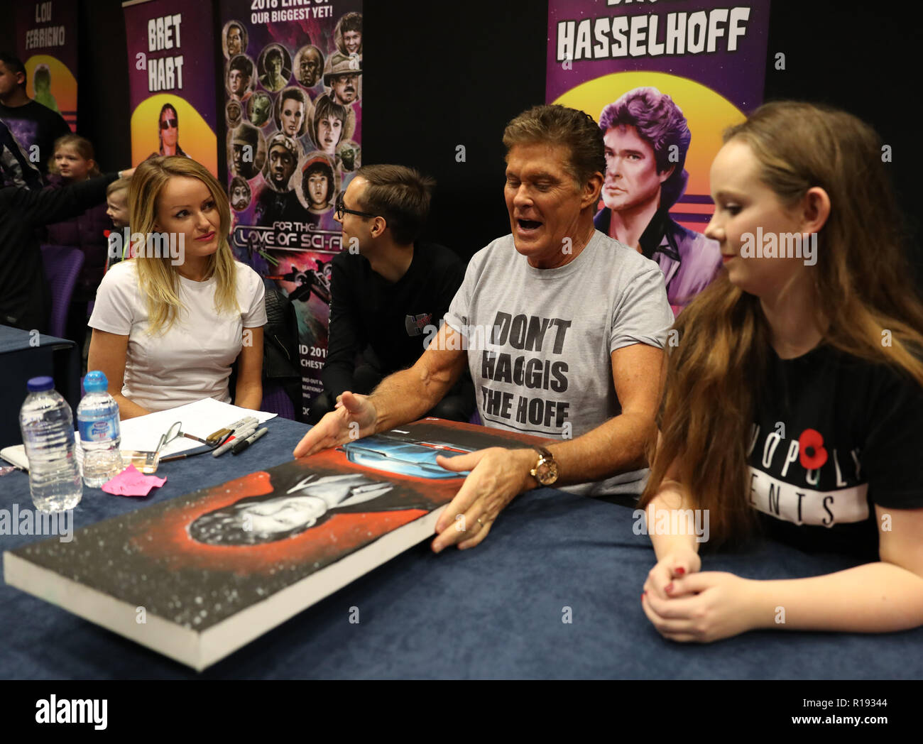 David Hasselhoff signs autographs as he attends FOR THE LOVE OF 80s ...