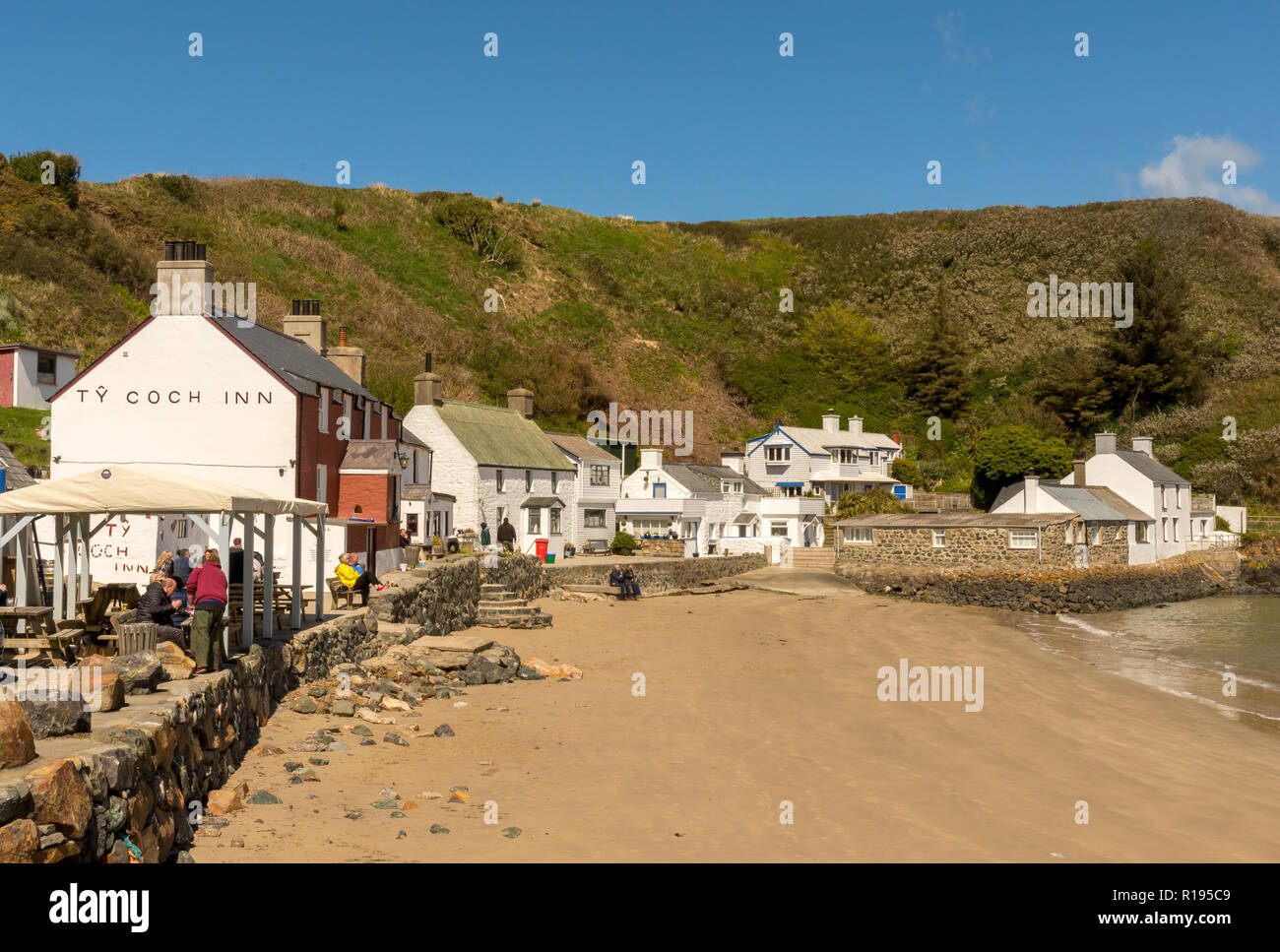 Ty coch inn hi-res stock photography and images - Alamy