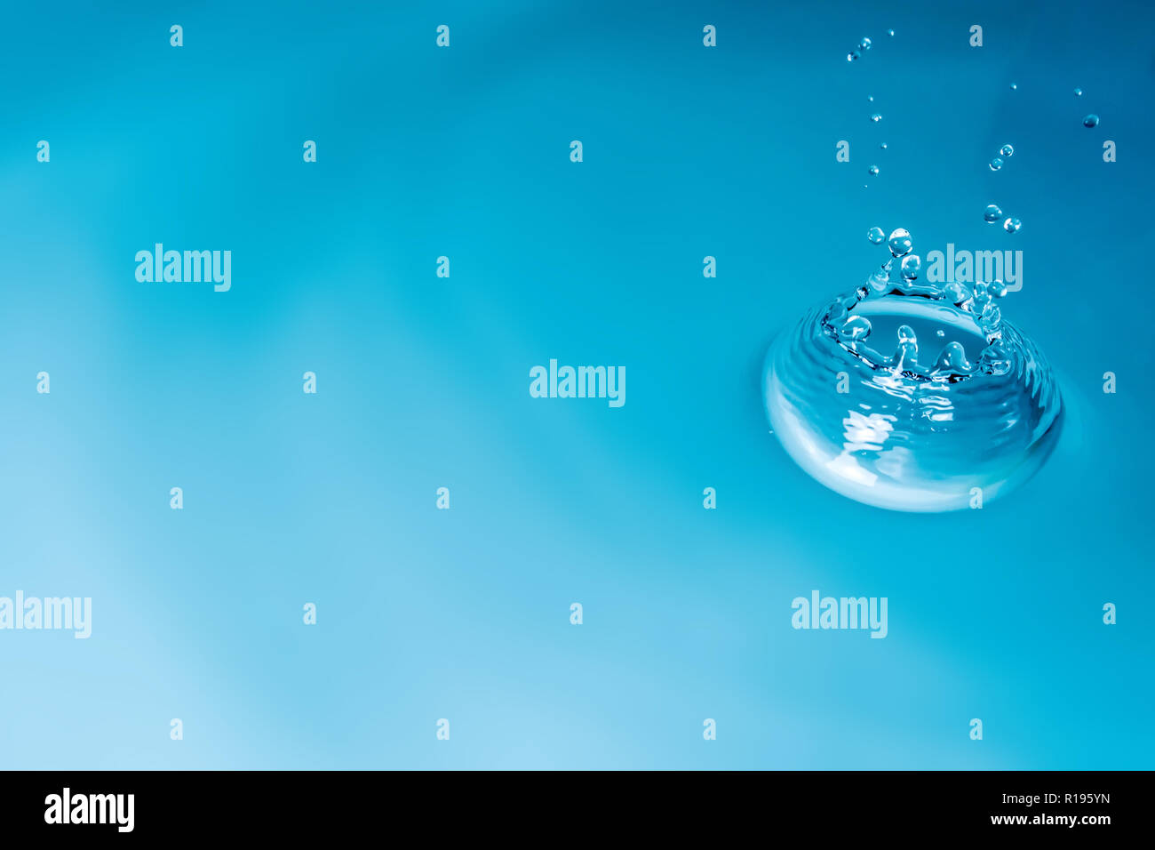 Drop of water background, ripple water texture Stock Photo - Alamy