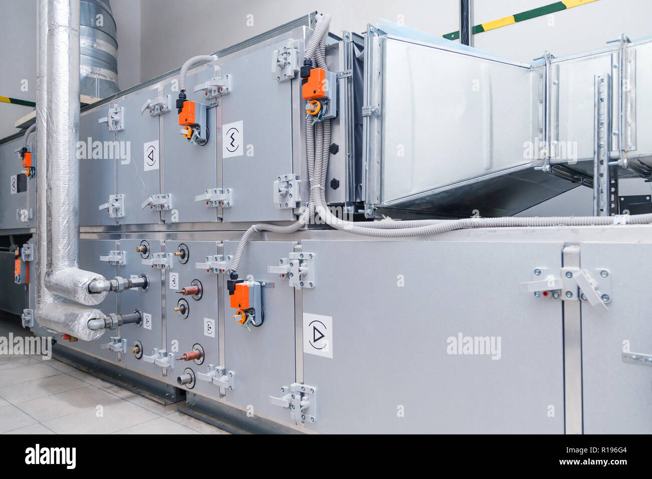 Air handling unit hi-res stock photography and images - Alamy