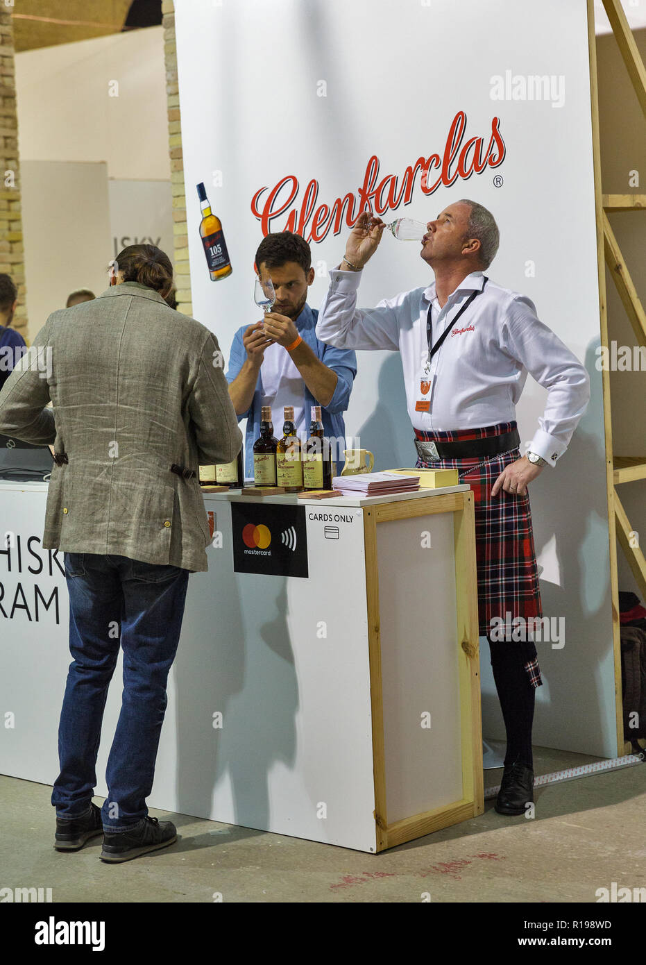 Ian bottle hi-res stock photography and images - Alamy