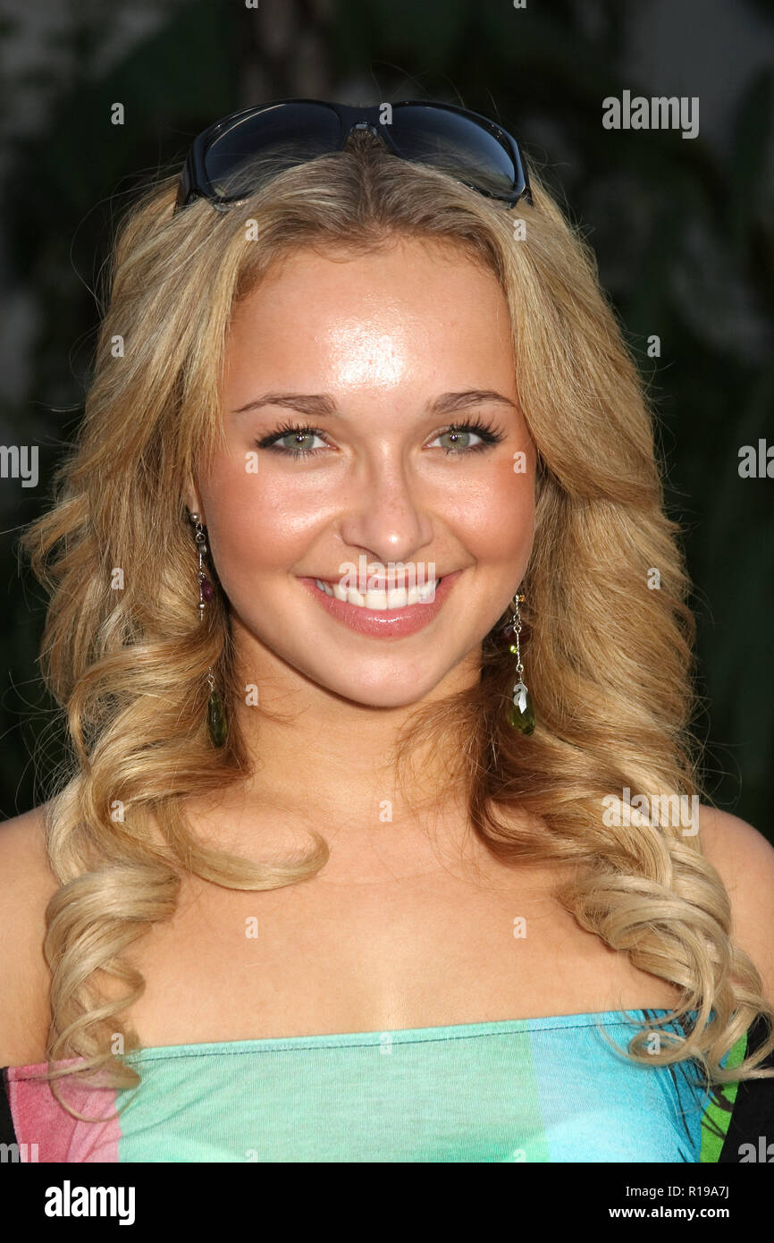 Hayden Panettiere 11/20/05 Yours, Mine and Ours @ Arclight, Hollywood ...
