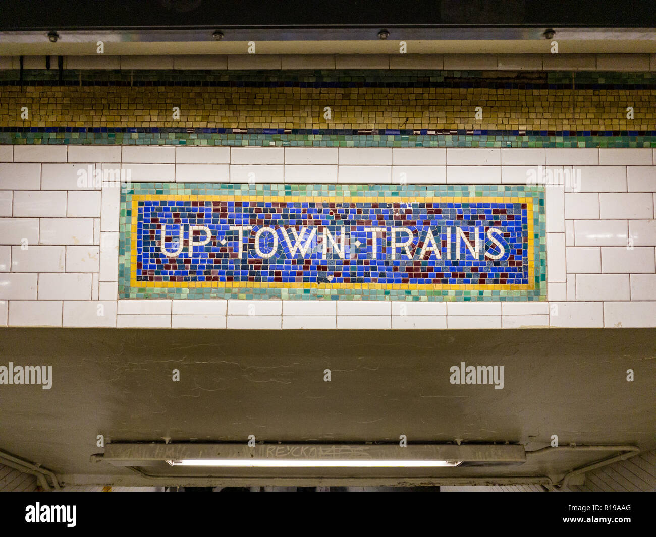 Vintage subway signage hi-res stock photography and images - Alamy