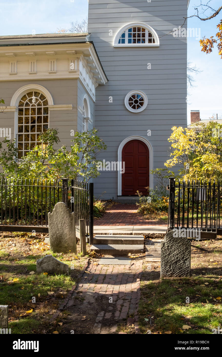Christ Church in Harvard Square Stock Photo - Alamy