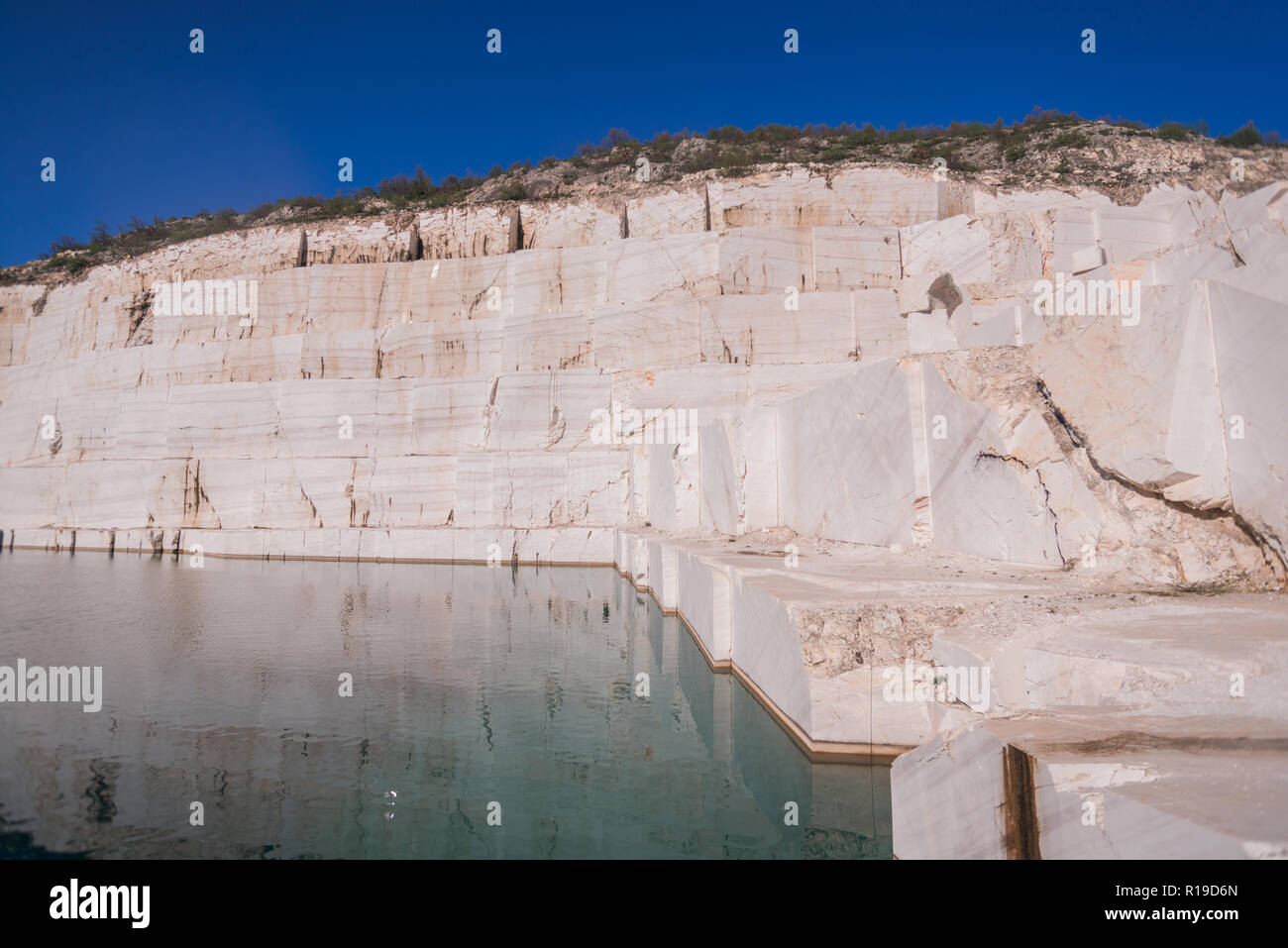 Marble quarry with a lake Stock Photo - Alamy