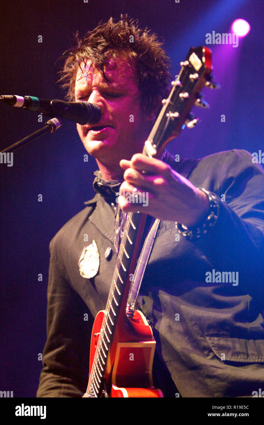 Chris Cheney The Living End performing live in concert at Sydney ...