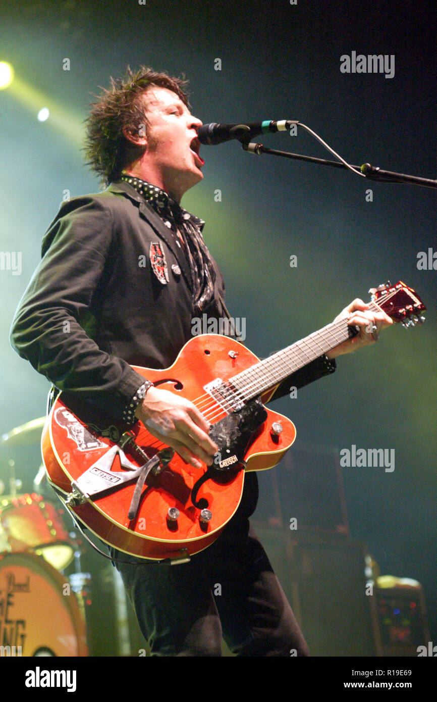 Chris Cheney The Living End performing live in concert at Sydney ...